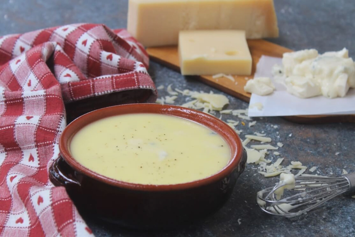 Sauce aux trois fromages - Recettes Italiennes