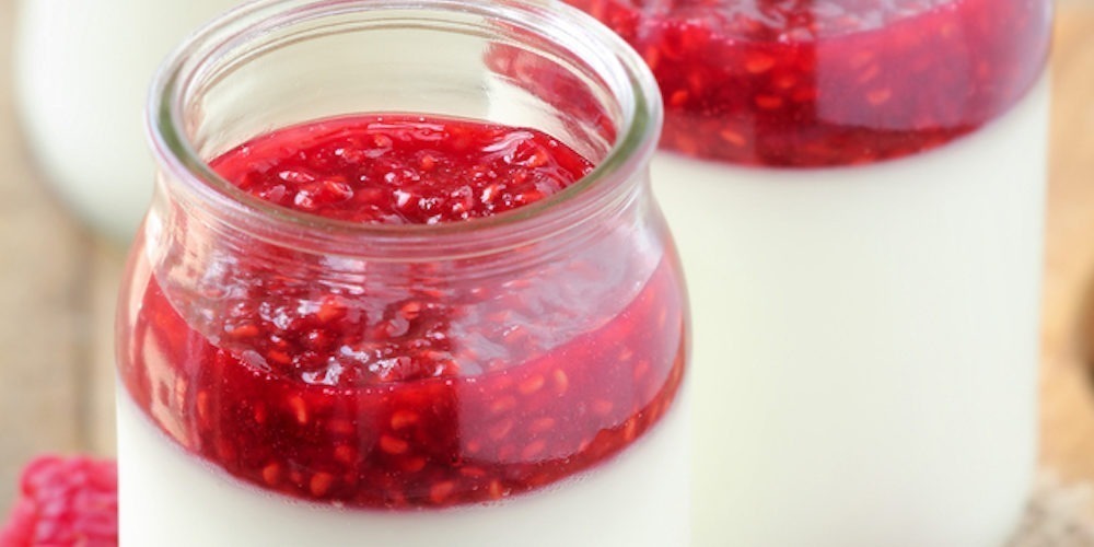 Fromage blanc au coulis de fruits rouges - Recettes Italiennes